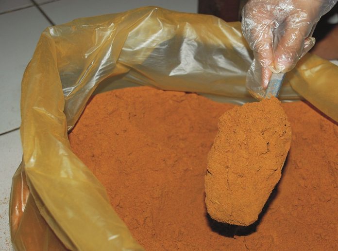 Mudah! Begini Cara Membuat Bubuk Cabai, Siapkan Bahan dan Alatnya - Trubus