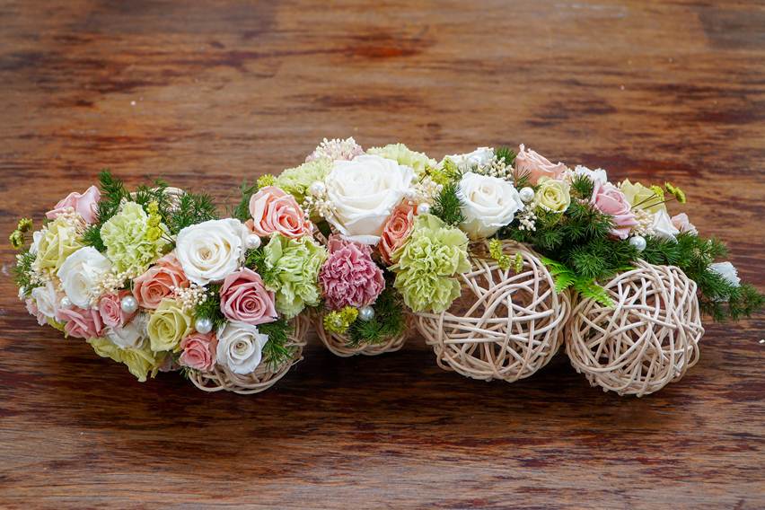 Rangkaian Bunga Tahan 5 Tahun - Trubus