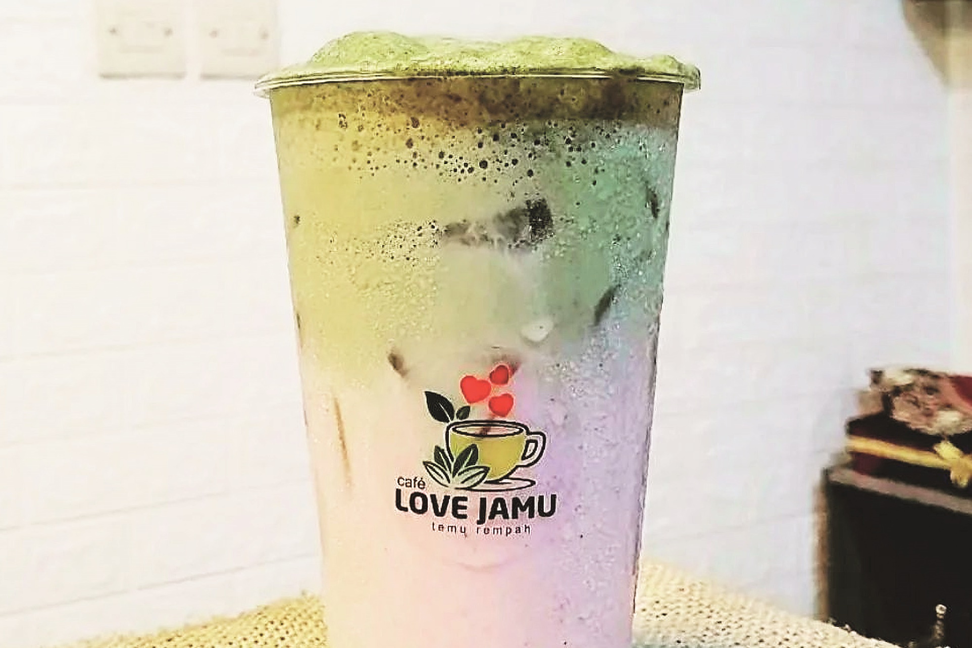 Meracik Jamu seperti Kopi di Kafe - Trubus